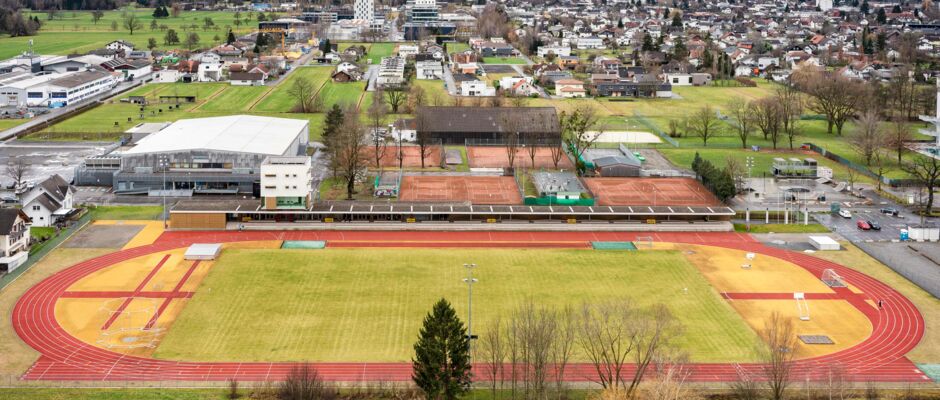 50 Jahre Eishalle Lustenau – III: Bundesliga, Eis-Disco und Konzerte ...